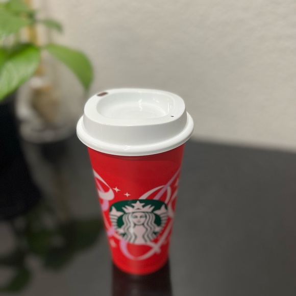 Kitchen | New Starbucks Red Holiday Mug | Poshmark